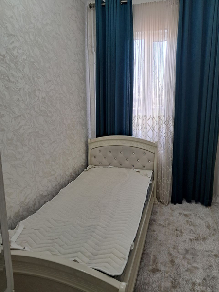 Массив Феруза 2/2/4 ,эко базар 54м2