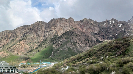 Такси в горы , Паркент,  Сукок, Амирсай, Чарвак, Чимган