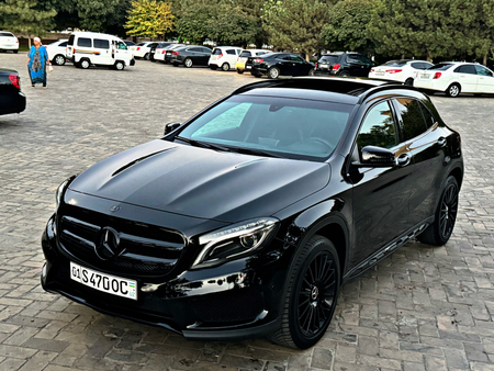 Srochno Mercedes Benz GLA 200 Full pozitsiya