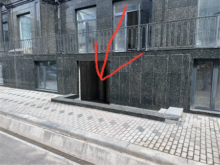 Продаётся цокольный этаж расположен на территории Юнусабад Алайский