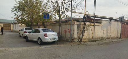 сотилади срочно угловой дом продается срочно
