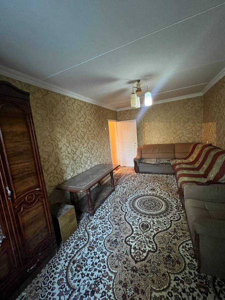 1 ком. переделанная в 2х ком. в кирпичном доме