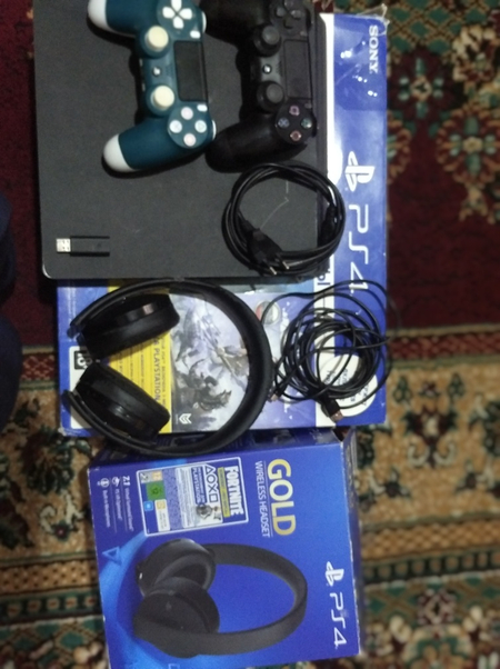 Ps4 slim versiya 11.50 narxi 2 million naq