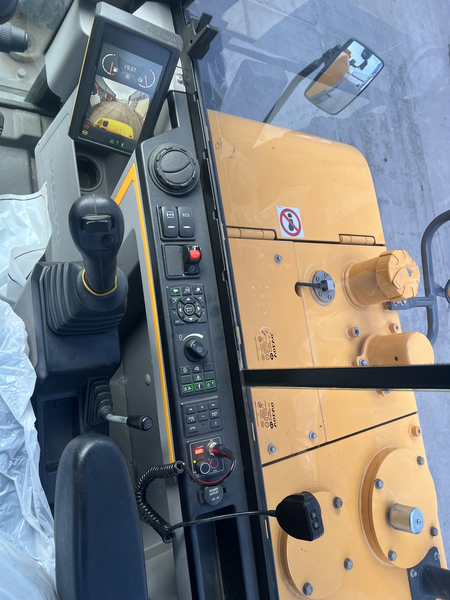 Продоется VOLVO EW60E pro 2022год
