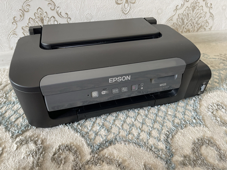 Продам чернобелый принтер Epson M105