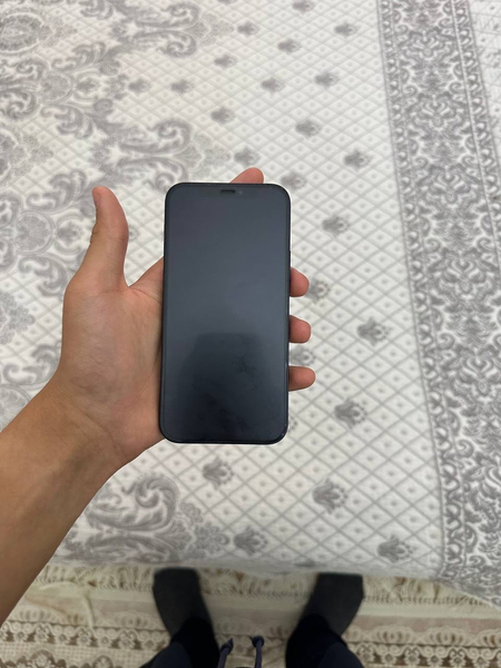 IPhone(Айфон) 12 64 гб в хорошем состоянии