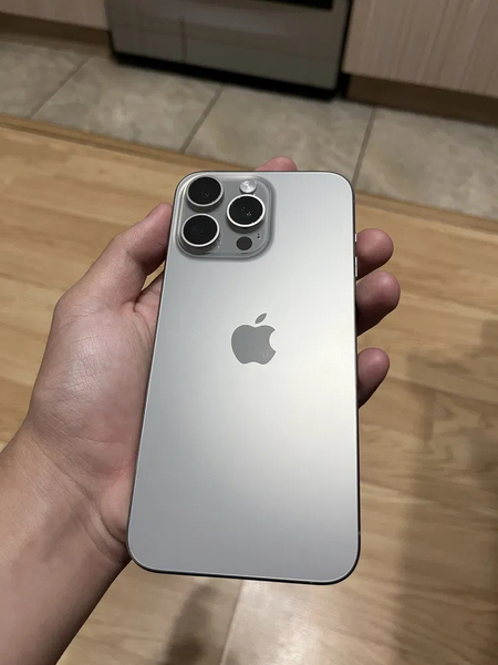 iPhone 15 Pro Max 256GB, 87%