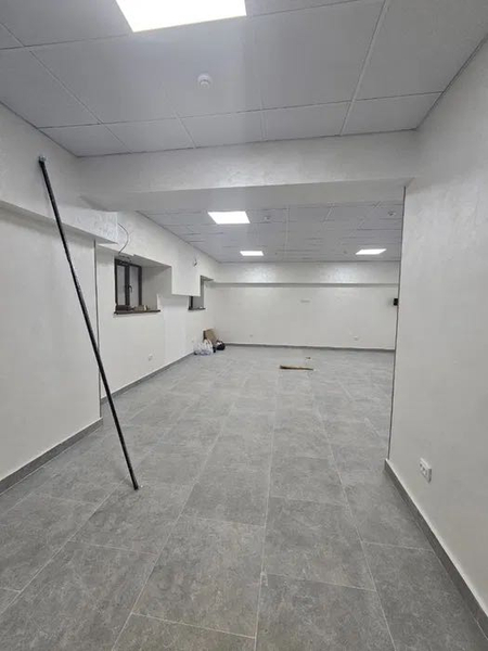 Аренда помещения 180м2 ориентир Clinik Ibatov