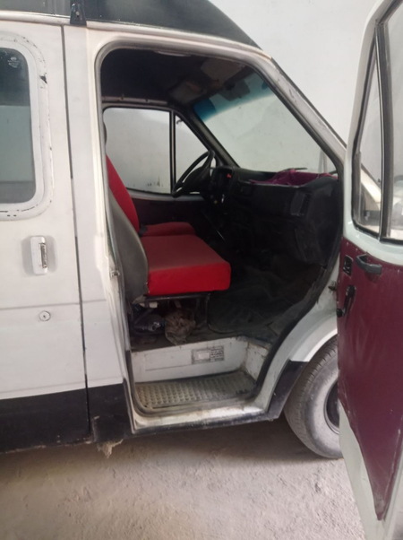 Ford transit yuk yo'lovchi
