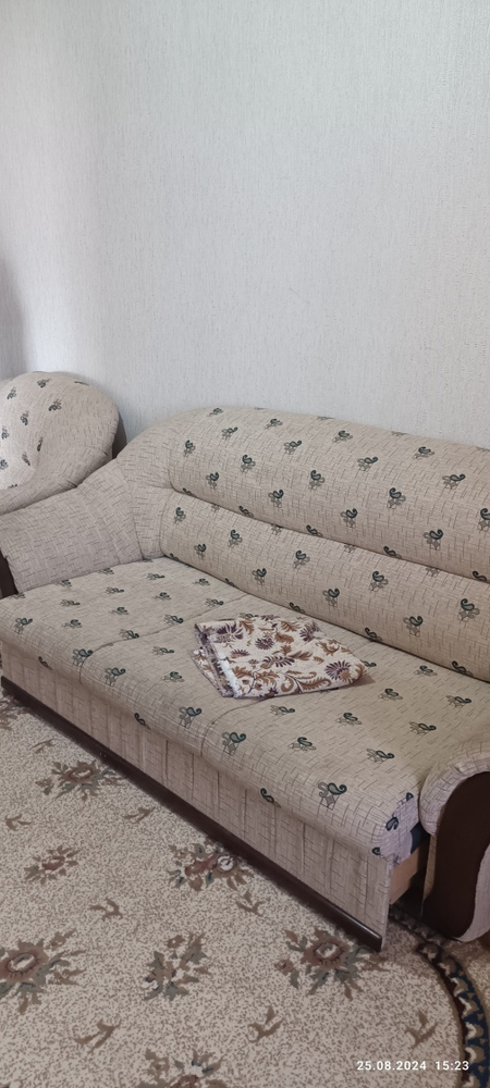 Продам диван с креслом