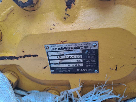 Насос от спецтехники НШ SD 32