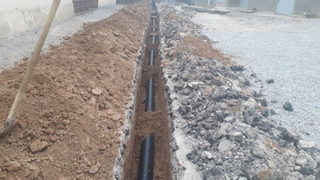 КАНАЛИЗАЦИЯ. Водопровод. Делаем канализация водопровод копаем траншеи