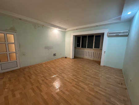 Продается квартира на Ц-2 2/4/9
