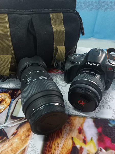 Фотоаппарат SONY a330 сотилади