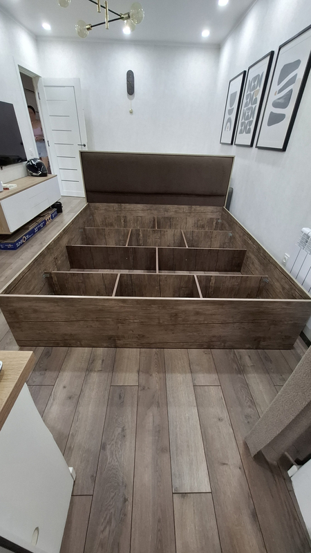 2х спальная кровать с мягким изголовьем 180×200 Без матраса!