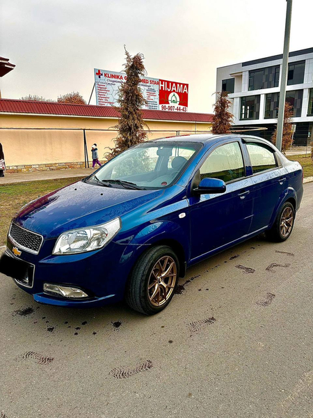 Продаётся Нексия 3 автомат.