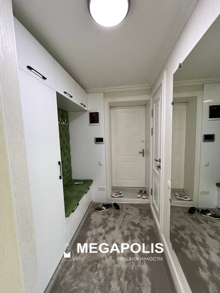 Продается ^ евро 3в4/2/4 квартира Аллея Гагарина