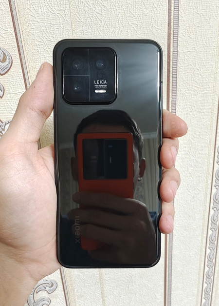 Xiaomi 13 black piano