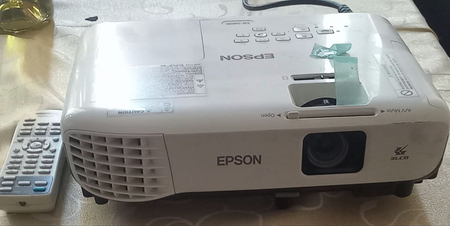 Epson EB-S400 продажа срочно