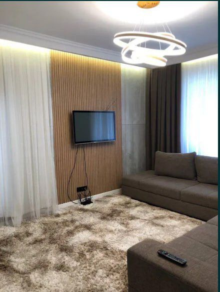 Саракулька 1*2/2/4 кирпич  общ пл 35м балкон 1,5*6