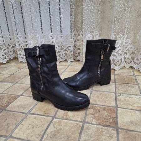 Prada кожаные, Италия