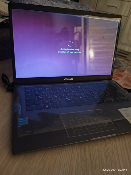 Продаётся как в новом состоянии ноутбук Asus X415EA 14' Full HD