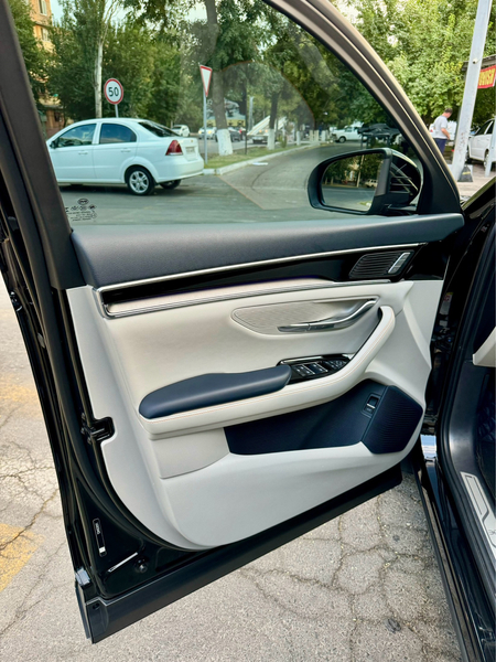 Byd song plus flagship 2022 toza 15800 km yurgan