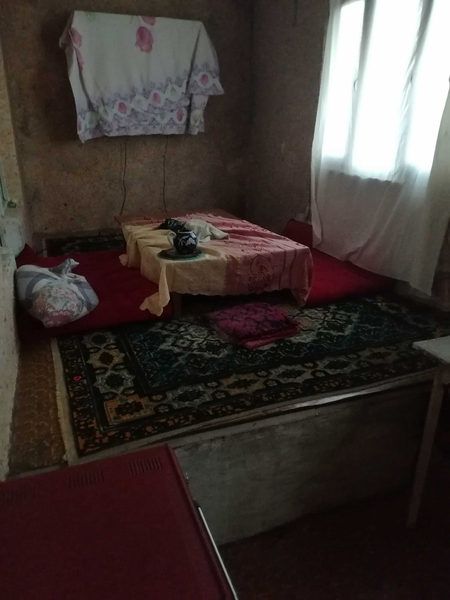 Продаётся 3х ком-я квартира в городе чирчик Жалайр. Ф. Ходжева4/48.