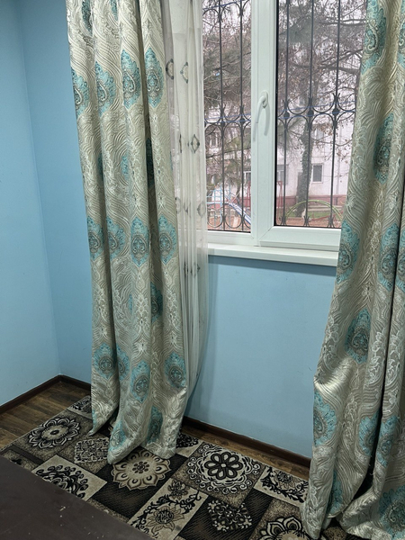 2/1/4 Ялангач Экобазар, Умид спорт комплекс. 48м². Не торец.