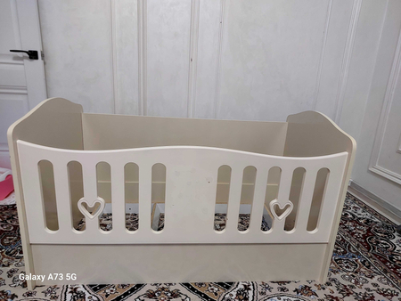 Belanchak mebel sotiladi