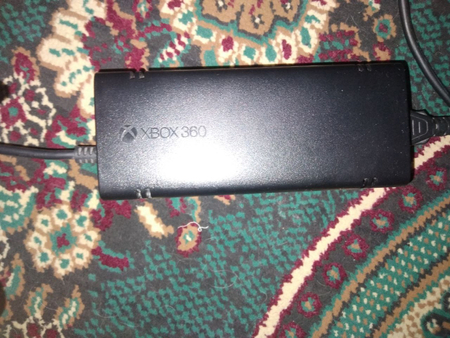 Xbox 360Е Продаю