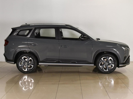 Автомобиль кроссовер Hyundai Mufasa 2.0L 2WD 