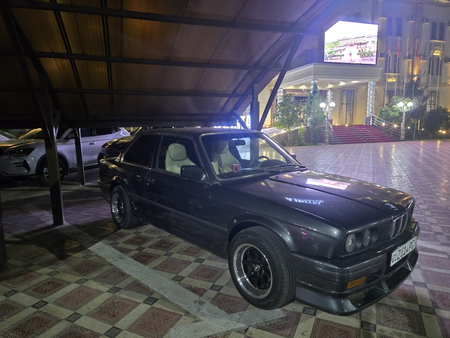 BMW E30. 1984 йил. Матор M20 b20
