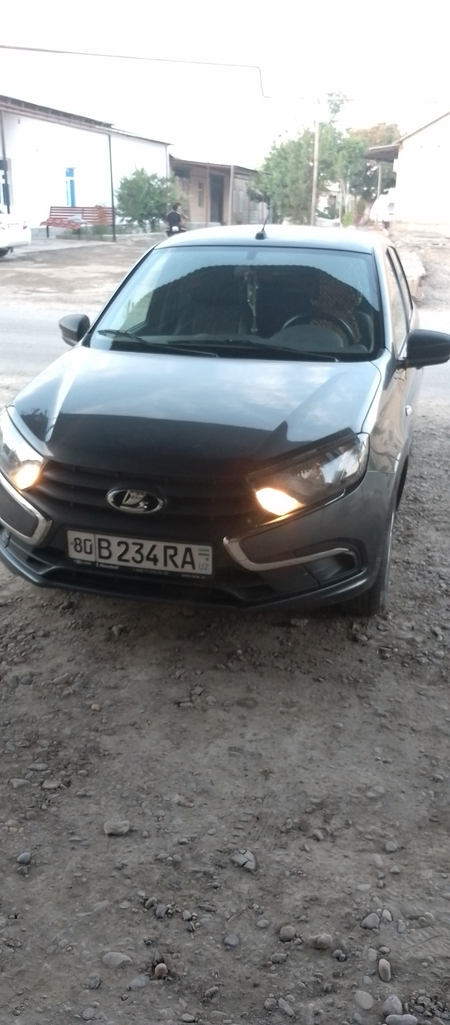 Lada Granta sedan 2019