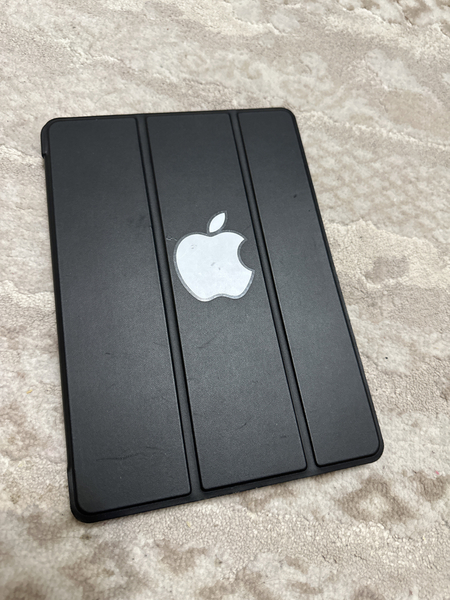 Продаю Ipad A1475 б/у