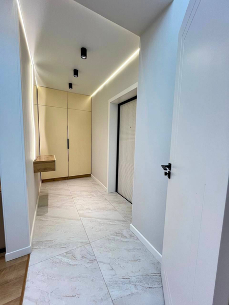 Продается 2-х комнотная квартира жк poytaxt residence