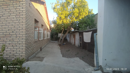 Qiziltepa hovli sotiladi
