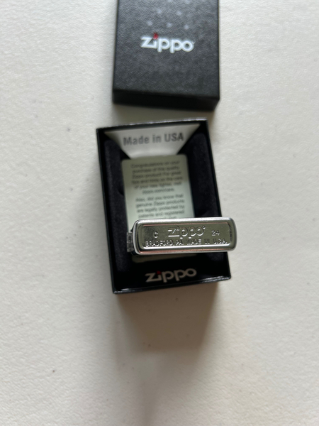 Продам новую зажигалку “Zippo” из США