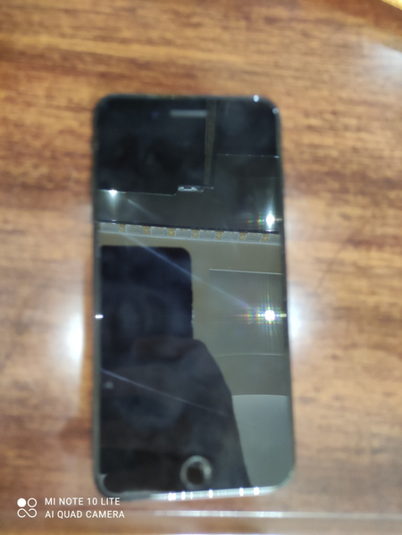 iPhone 7 plyus  32G
