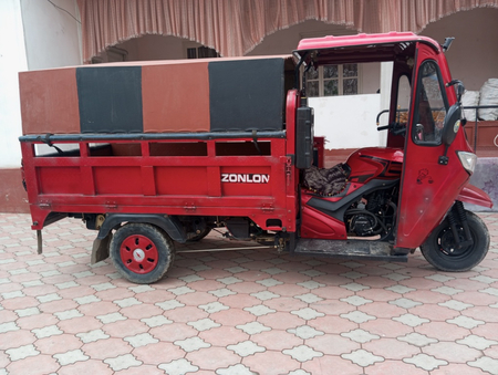 Motoroller model. ZONLON ZL2000ZH.