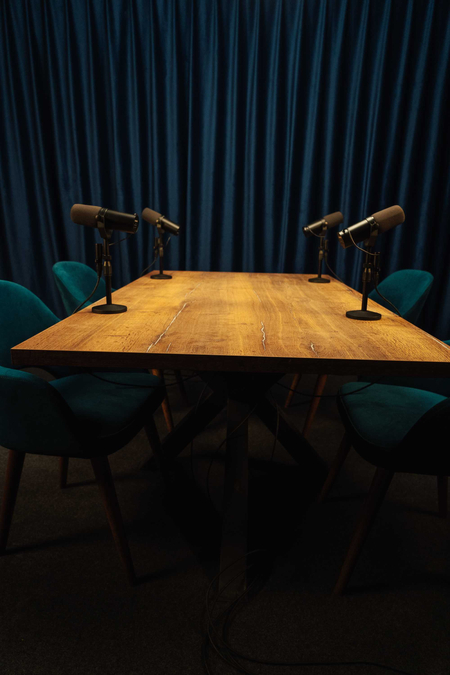 Podkast yozish studiyasi va kontent yaratish