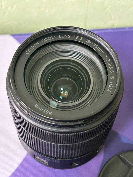 Объектив CANON ZOOM LENS EF-S 18-135 mm 1:3,5 - 5,6 IS USM