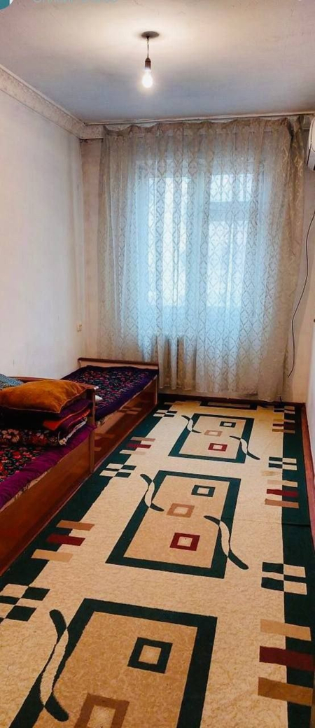 Assalomu alaykum! Kvartira bor qizlarga: 3 ta qiz kere