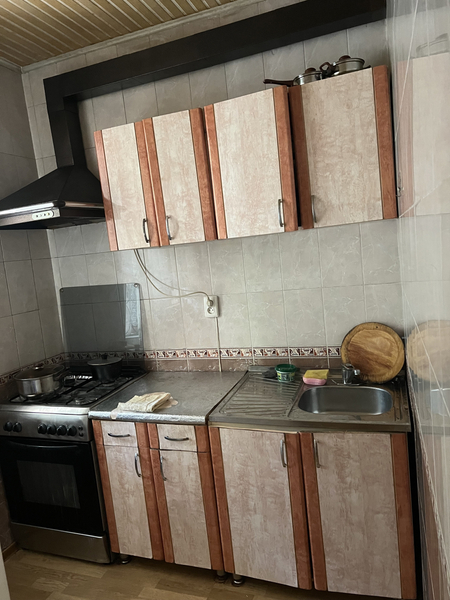 uchtepa 13 kvartal 3 xona Arendaga beriladi faqat oilaga