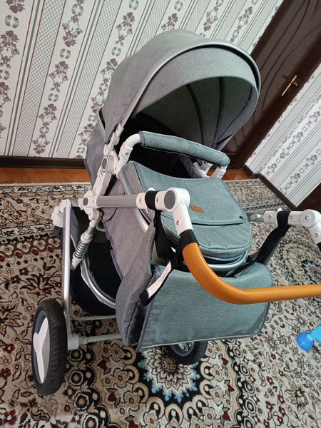 Продаётся коляска belecco