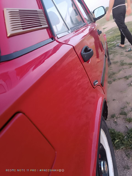 Vaz 2106 sotiladi
