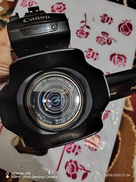 Canon камера срочна сотилади
