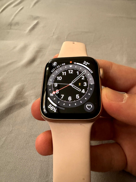 Срочно APPLE Watch SE 1 поколения (GPS)
