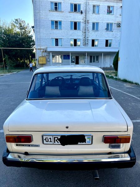 Vaz 21011 srochna sotiladi