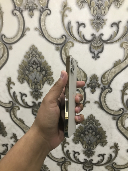 Iphone 12 pro max ideal holatda